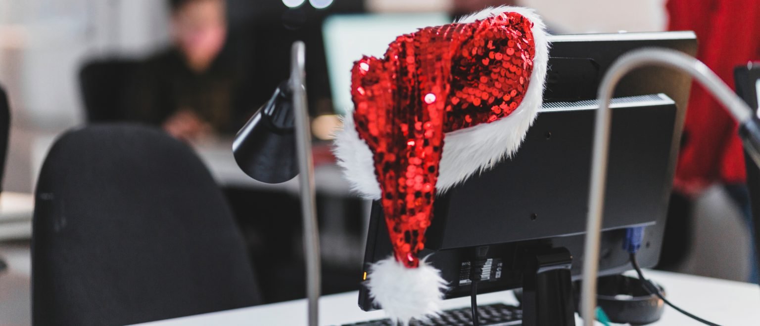 Paying employees early at Christmas - Payroll reporting reminder